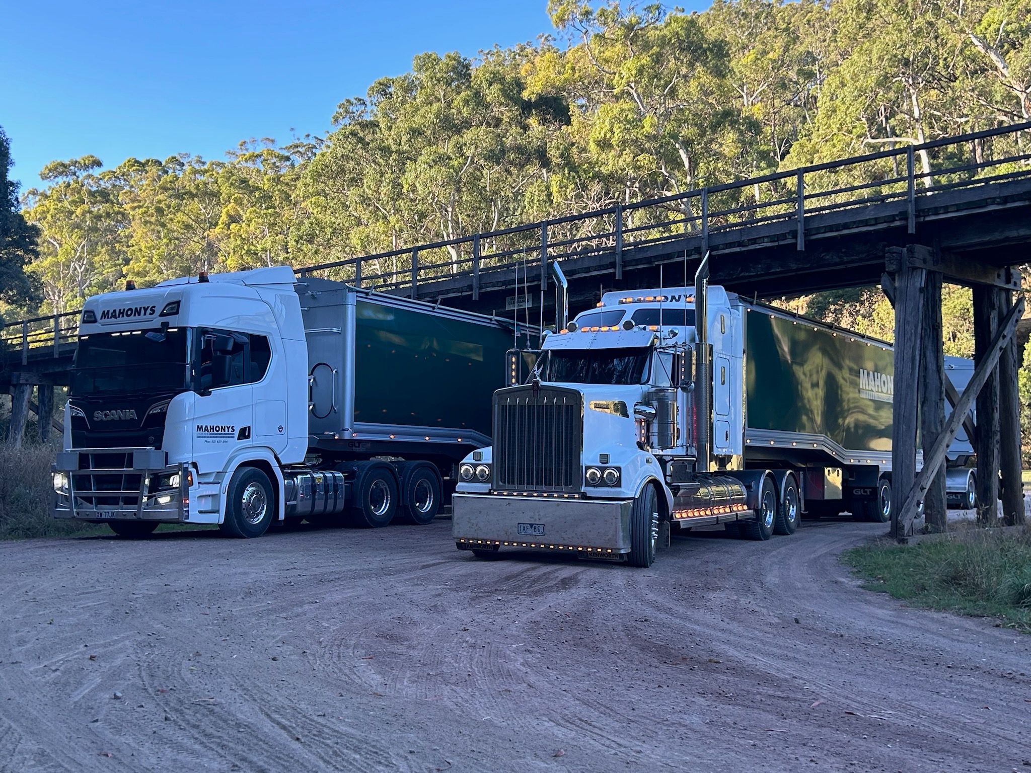 Mahonys Transport Services